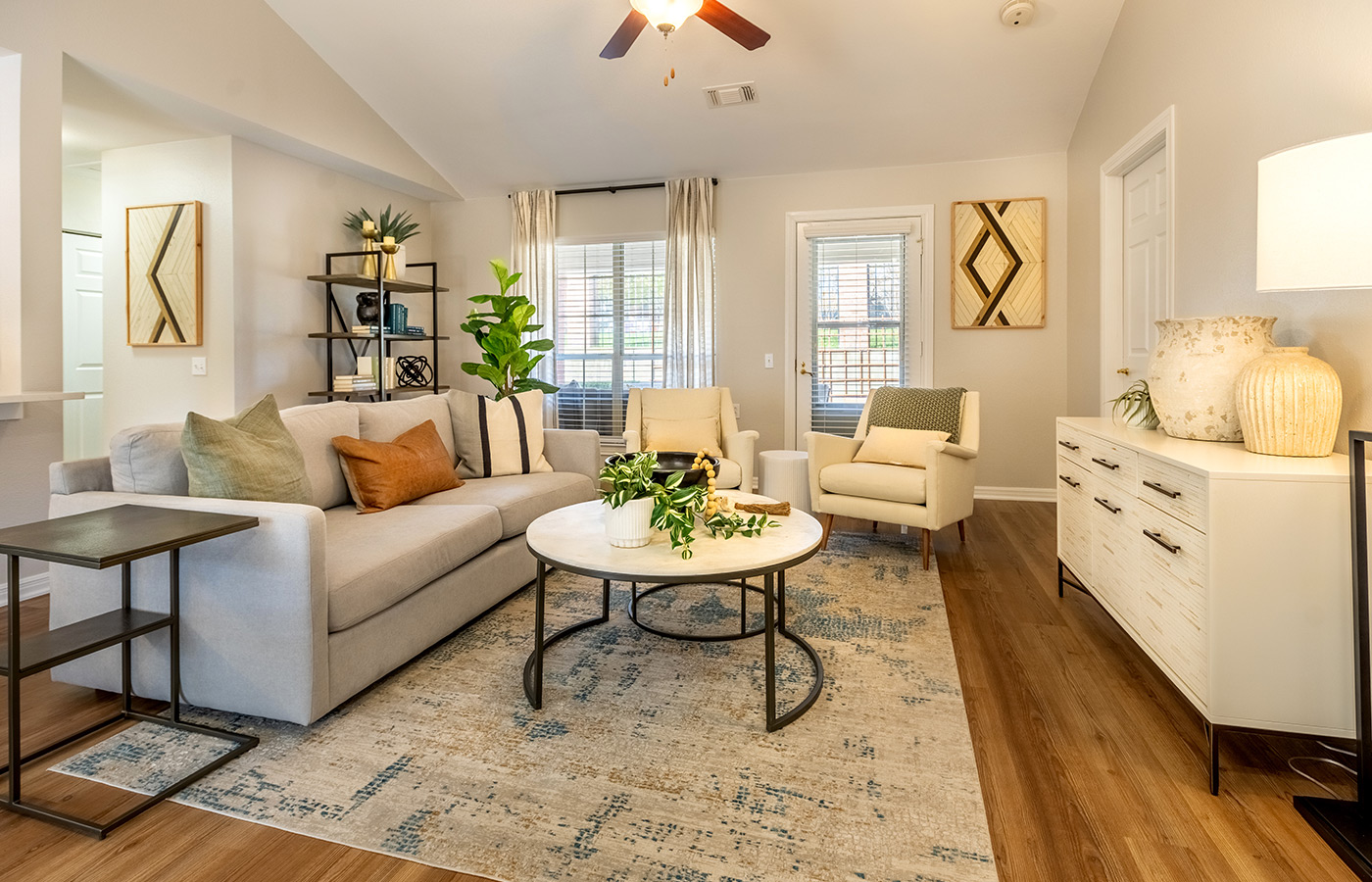 Photo Gallery | Broadway Cityview